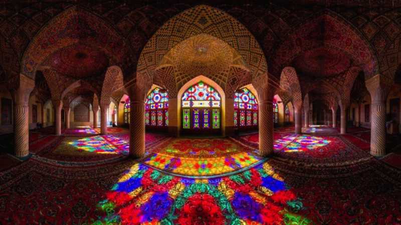 Mohammad Domiri e as Mesquitas Iranianas // Pristina.org