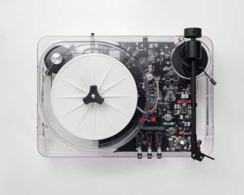 O Toca Discos Transparente da Gearbox Records via @pristinaorg