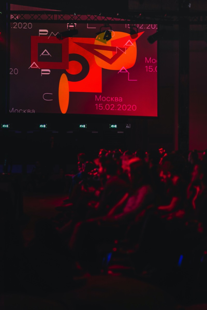 Um AI Designer no experimento do Art. Lebedev Studio // Pristina.org